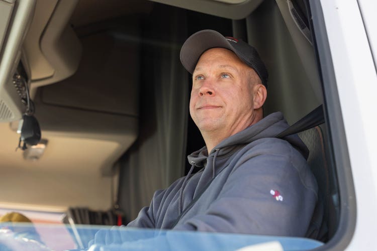 Legacy Express Powers the Future with the all-new VNL