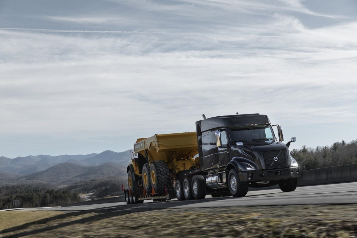 Exterior VNX | Volvo Trucks USA